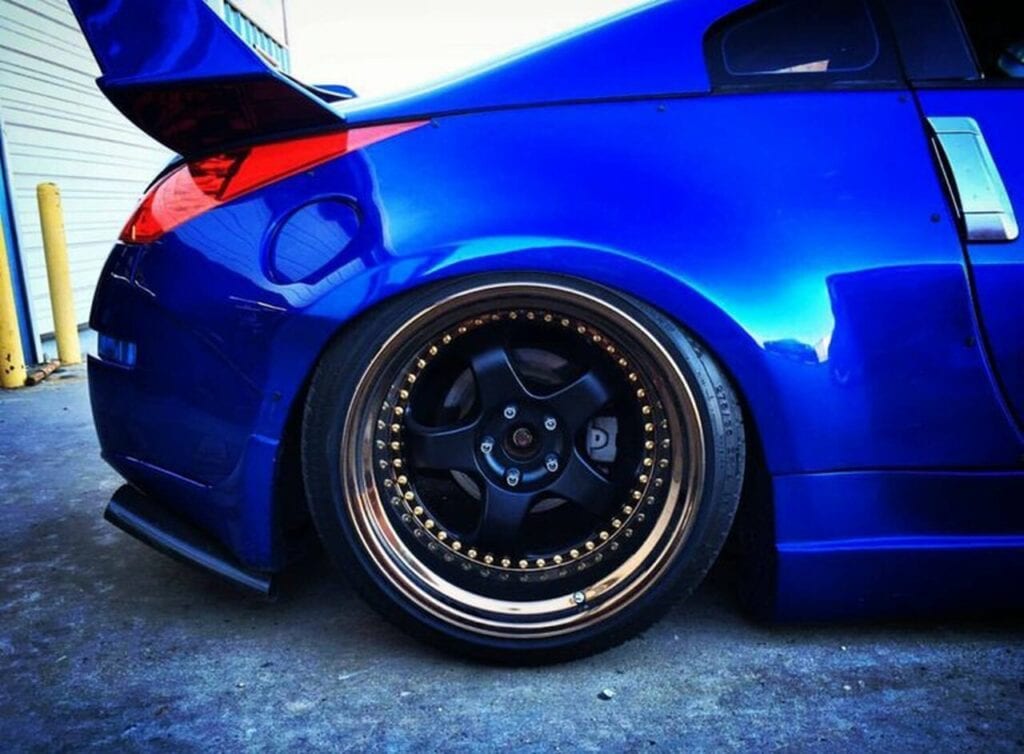 350Z V2 Wide Body Kit – Hyper Hive